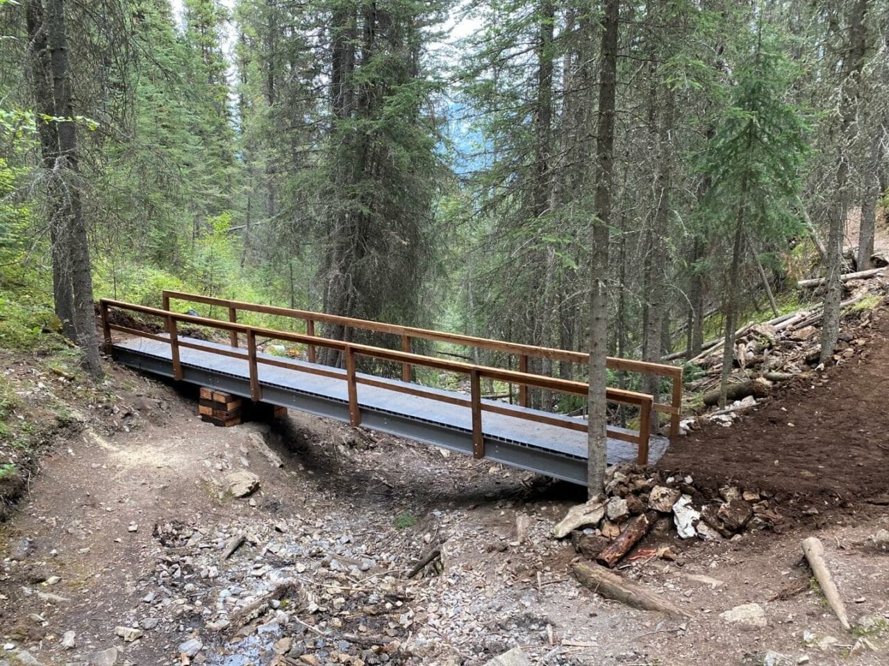 FRP Stringer Bridge for Alberta Parks - Arete Structures